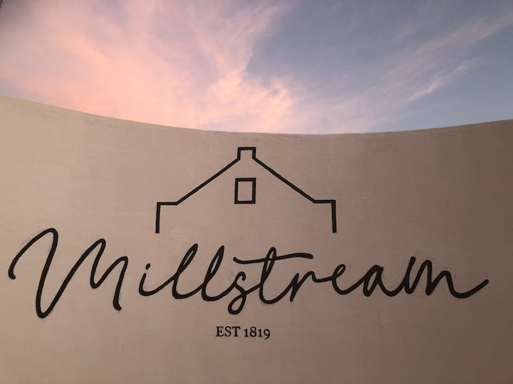 Authentic & Modern Farm Stay In S/c Cottage - Tulbagh