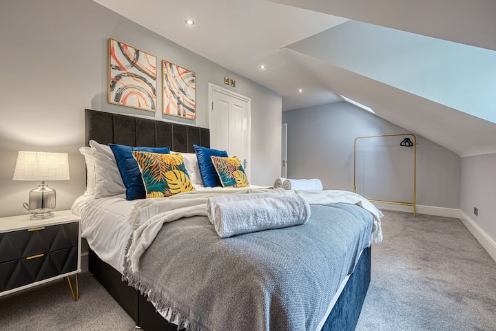 Spacious Nottingham Abode - Sleeps 16 - 諾丁漢