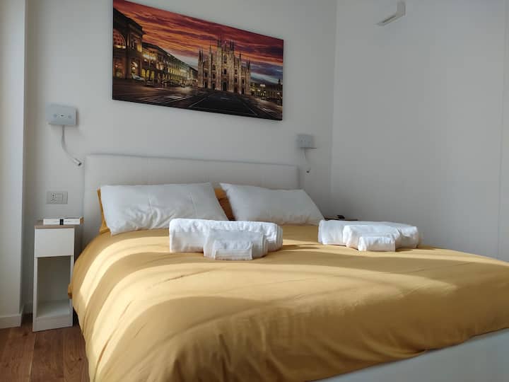 Cozy And Sunny Apartment - San Siro Stadium - Mailand