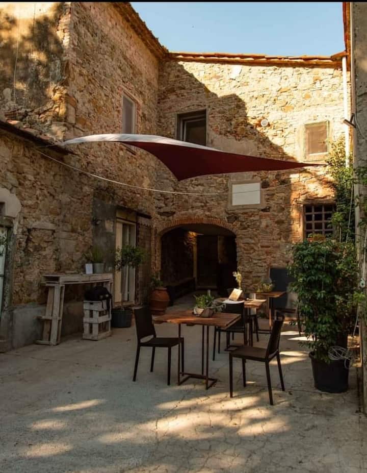 Stanza Amore Azienda Agricola Scerba - Vinci