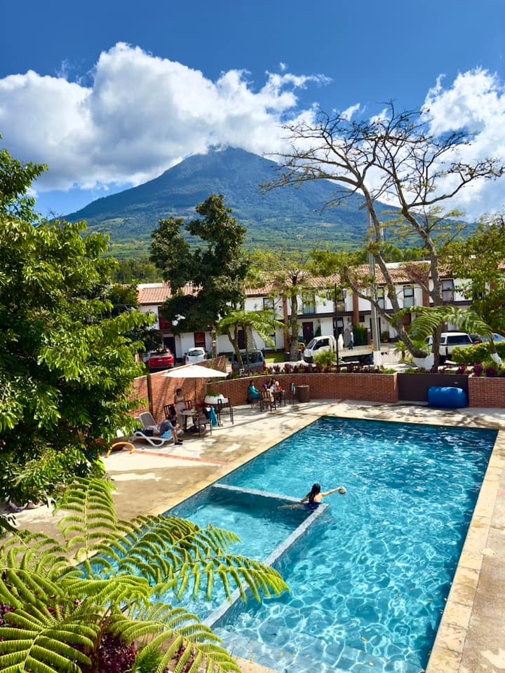 Casa Con Piscina Y Cerca De Antigua Guatemala - Sacatepéquez