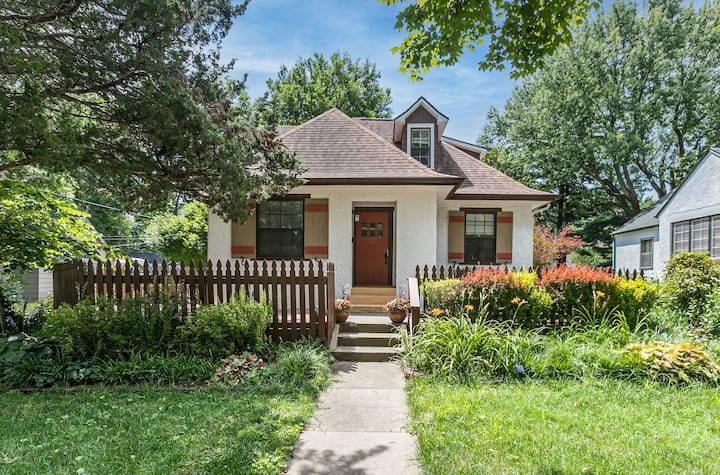 Music Room Basement Apartment W/ Private Entrance - Springfield, MO