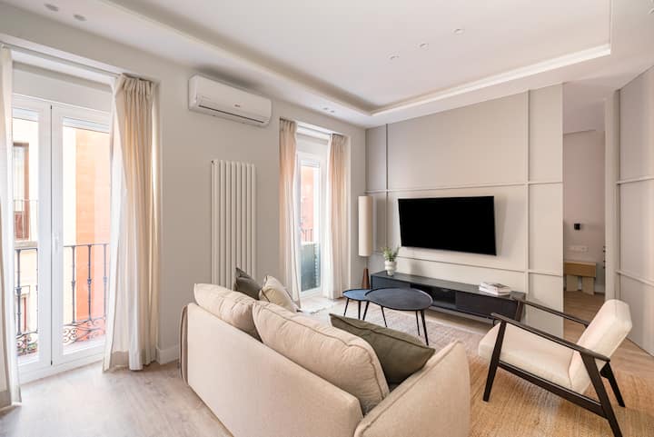 Malasaña Viii 3br 3bh - Madrid