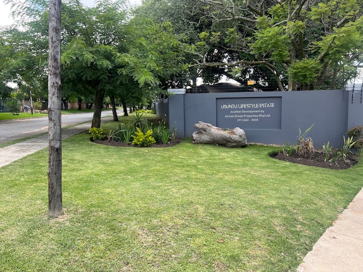 Ubuntulifestyle Phalaphala Delux - Krugersdorp
