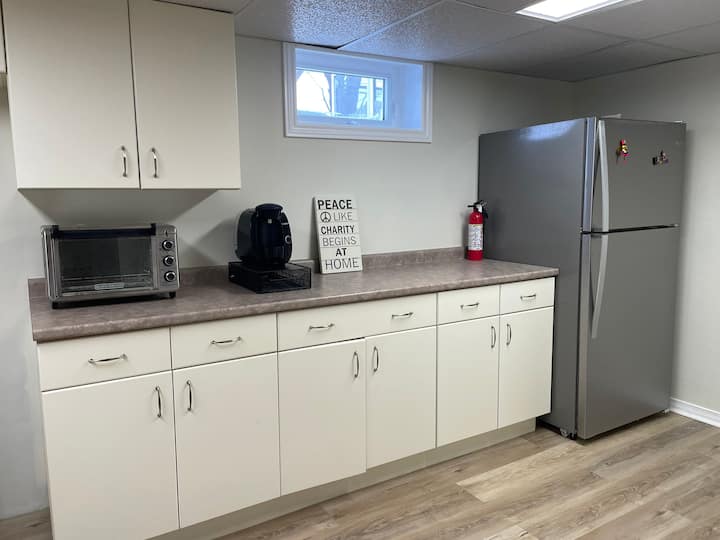 Spacious And Private Apartment - Port Colborne