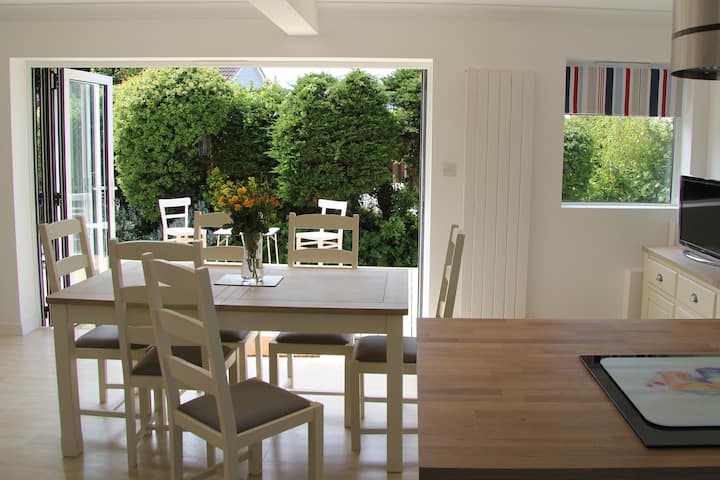 Spacious Bungalow Nr St Merryn Village - Mawgan Porth