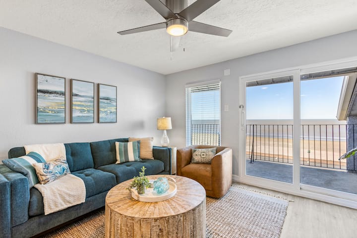 Ocean Pearl: W/ Pool, Hot Tub - Galveston, TX