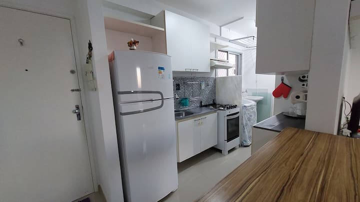 Apartamento 2/4 Em Buraquinho. - Lauro de Freitas
