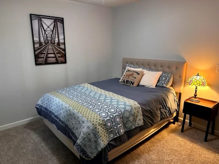 Townhouse Ideal For Large Groups - Anchorage