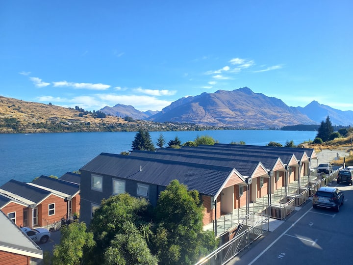 Panoramic Views In Queenstown - Queenstown, New Zealand