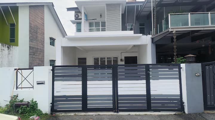 Taiping Holiday Home - Taiping