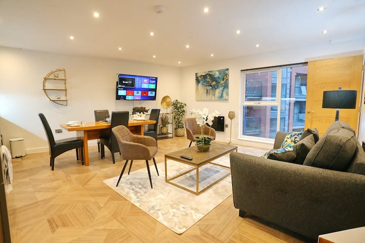 Penthouse Perfect For Couples - By Ao Arena - Salford