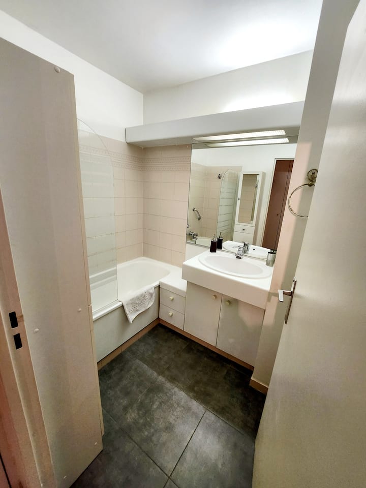 2p Rue Meynadier Les Allées - Cannes