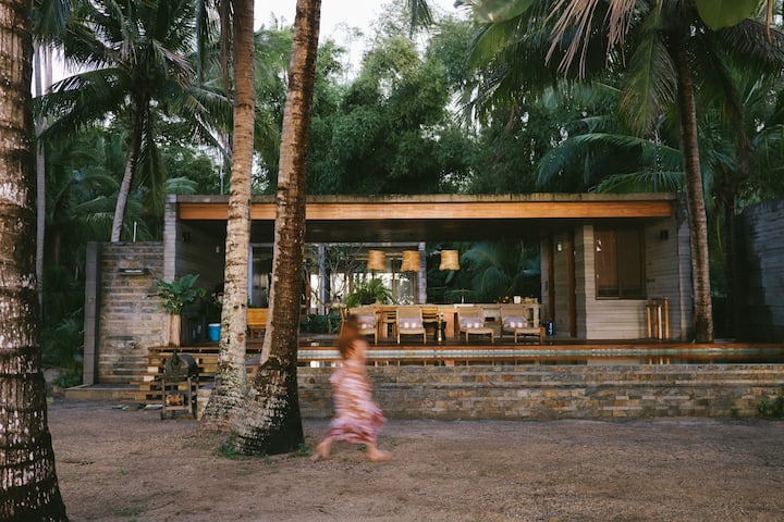 Talisay Beachfront Villa By Agda Beach Villas - Philippines