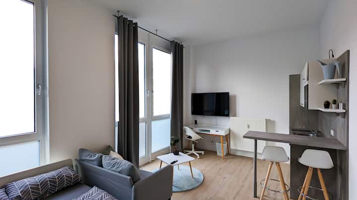 Stadtmitte-christuskirche-supermarkt+bahn Vor Ort - Hannover