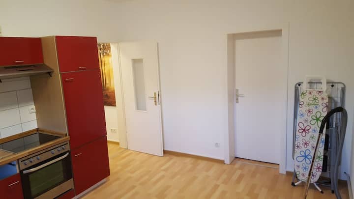 Modern Comforts In Nippes - Colonia