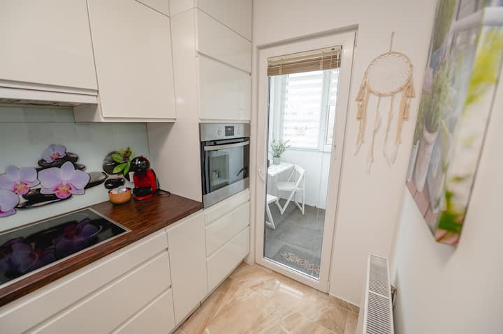 Golobje Gnezdo S Pogledom Na Pohorje - Maribor