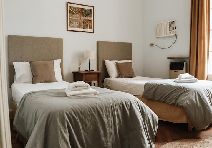 Comodo Departamento Para Dos - Argentina