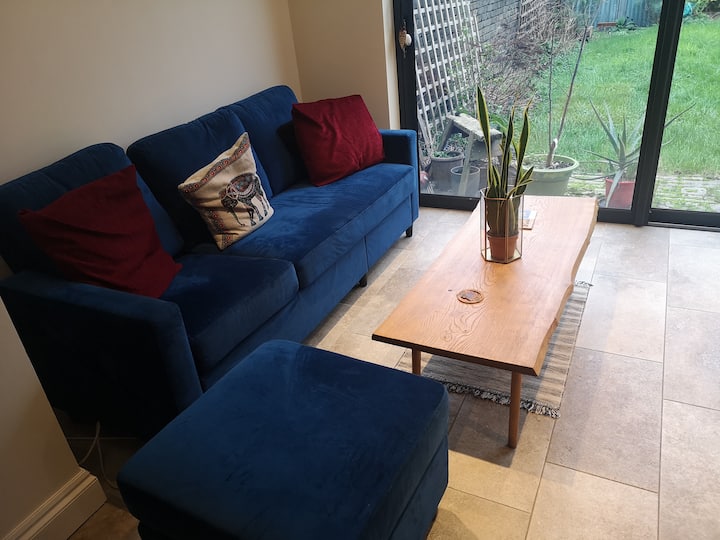 Beautiful West London Flat - London
