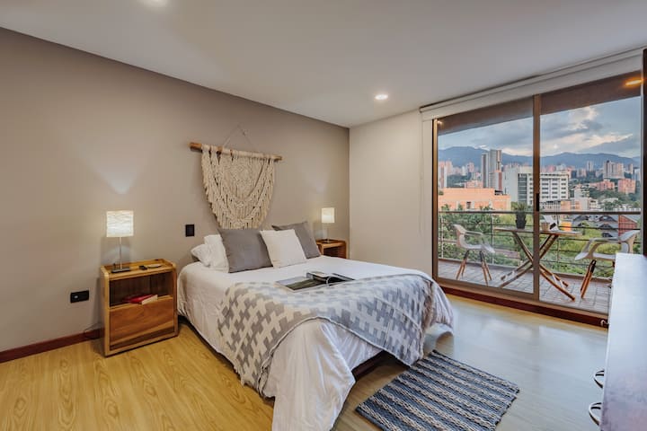 Gauss, A Few Steps From The Best - Medellín