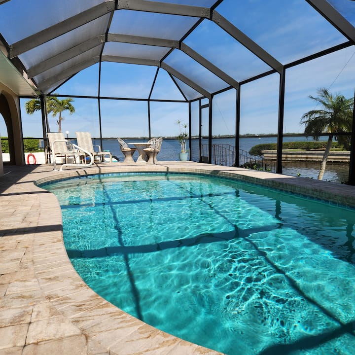 Shoreview Bay House - Englewood
