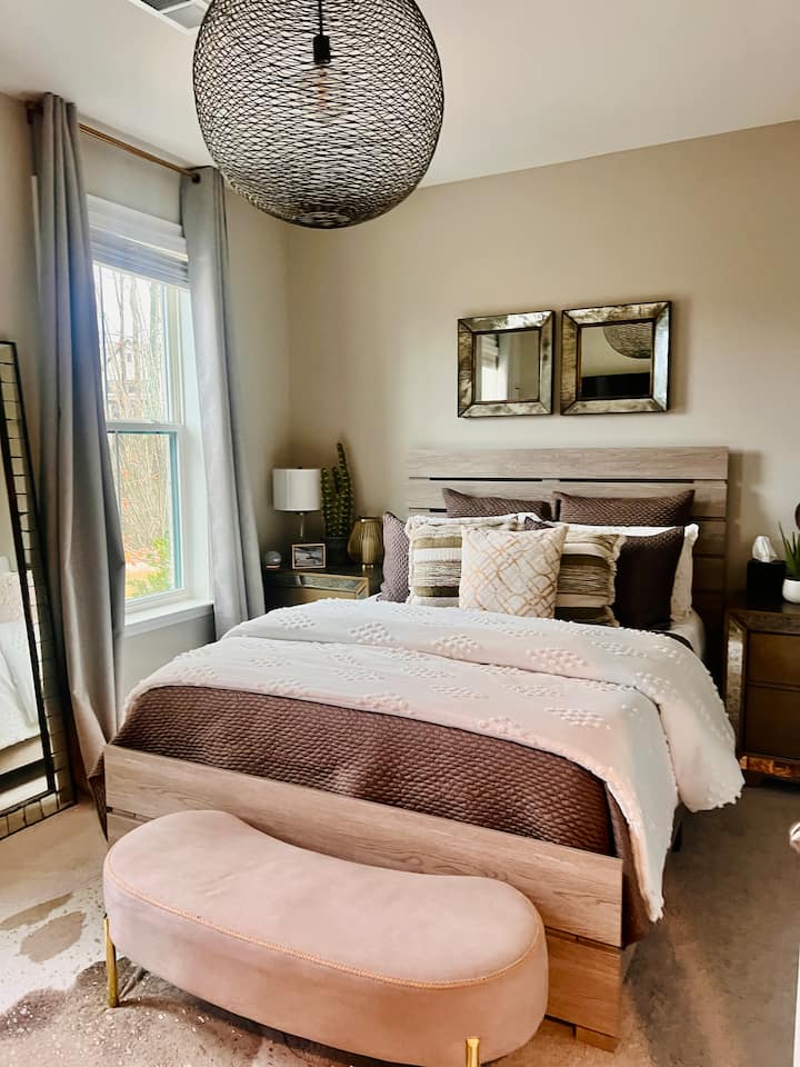 Beautiful, Sunny & Cozy New 1-br/ba (Downstairs) - Alpharetta, GA