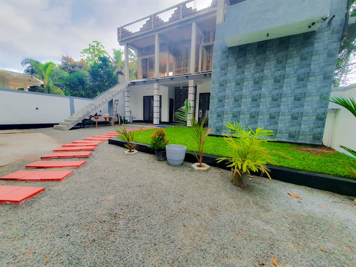 Blissful Mirage Mansion Villa - Mirissa