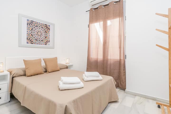 Apartamento A 100 Metros De La Catedral De Granada - Alhambra