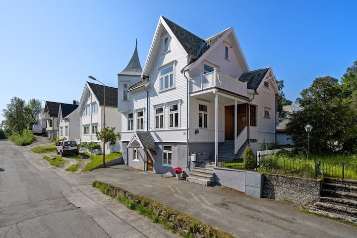 Apartment In Central Villa - Tromsø