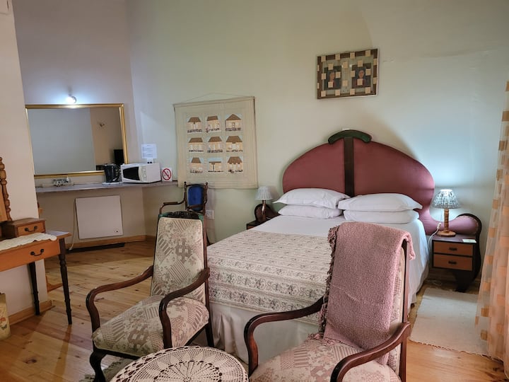 Double Room With Bath And Shower - Colesberg