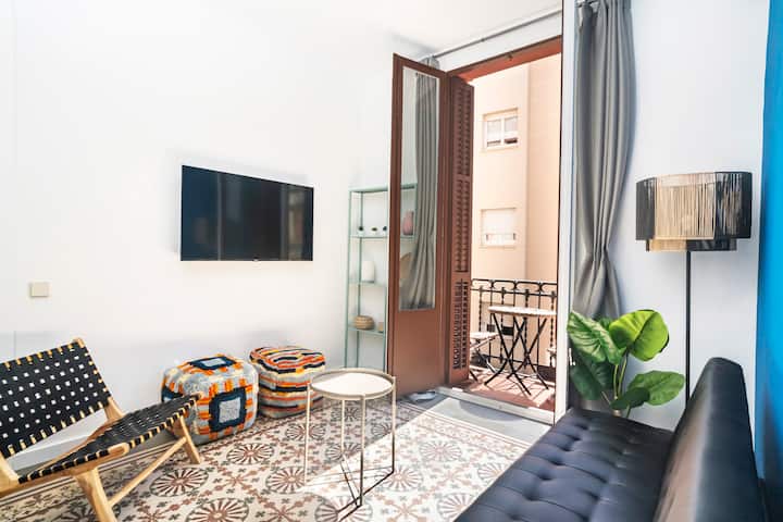 Brand New Apartment W/ Balcony - Castelldefels