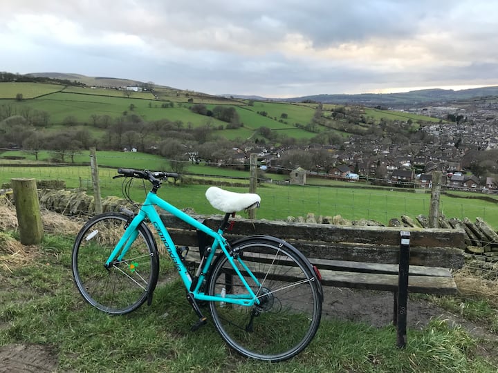 Detached House In The High Peak. - Glossop
