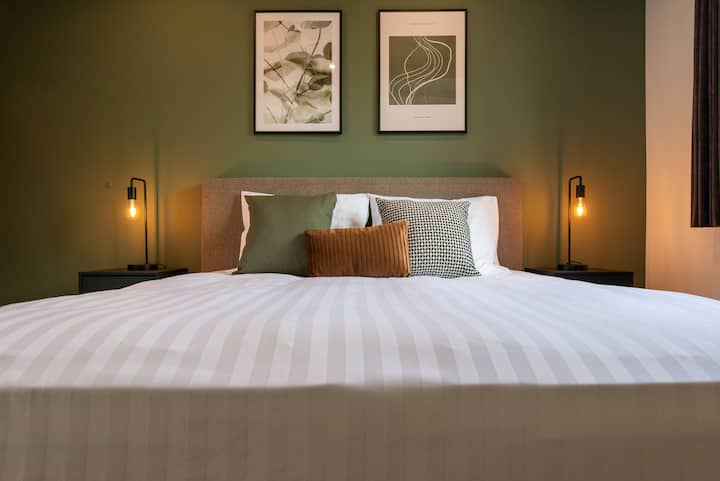Deluxe Room B2 - Peer