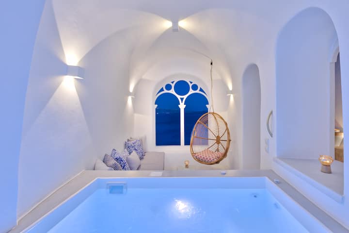 Namaste Suites By Oias Local Cave Houses - Oia