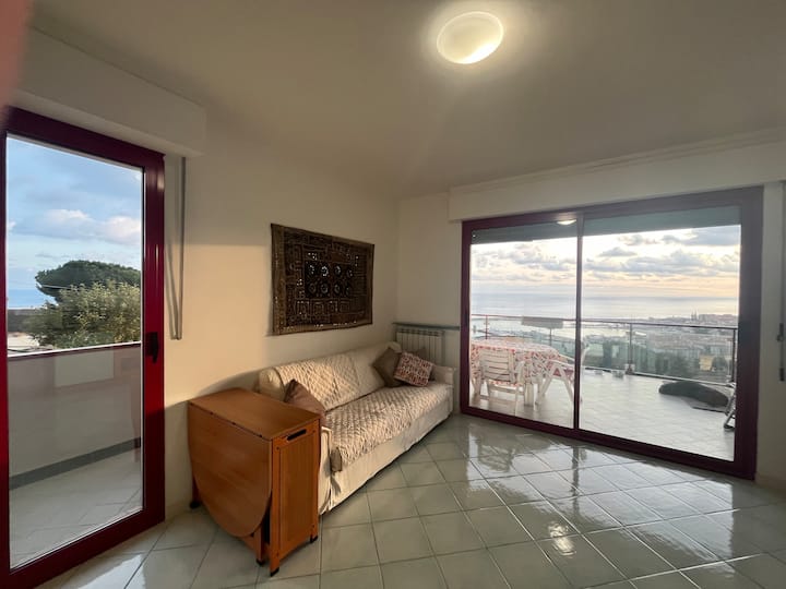 Terrazzavistamare, Piscina, Campodatennis - Sanremo
