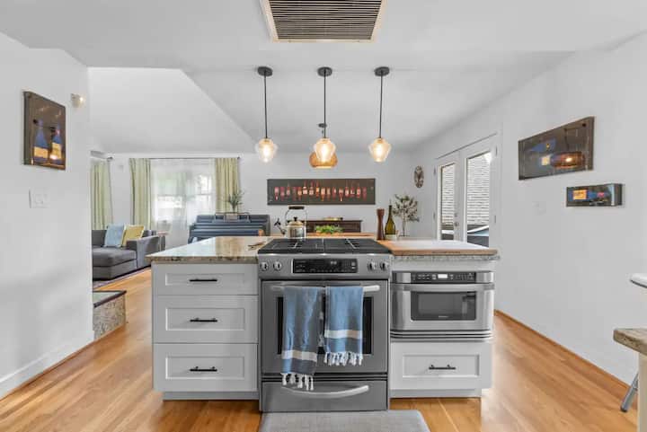 Atlanta Retreat Near Midtown / Piedmont Park - Brookhaven, GA