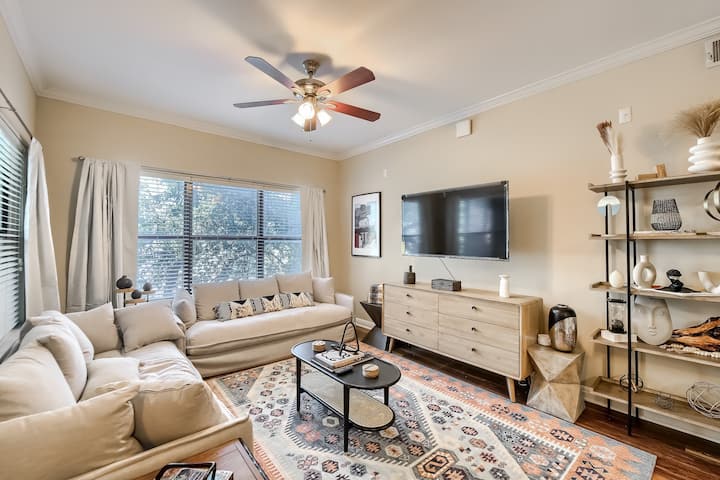 Austin 4br Townhome + Walk To West Campus - Austin