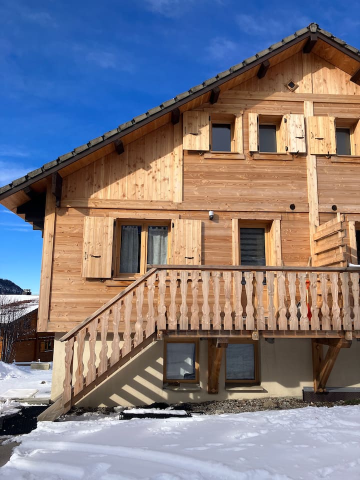 Appartement 68 M2 Dans Chalet Mitoyen - Flaine