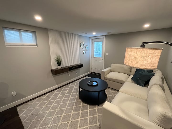 Furnished Luxury One Bdrm Suite - Hamilton, Canadá