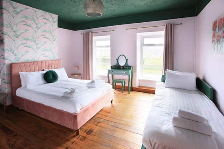 Black Sheep Cottage, Raceview Mill - Ballymena