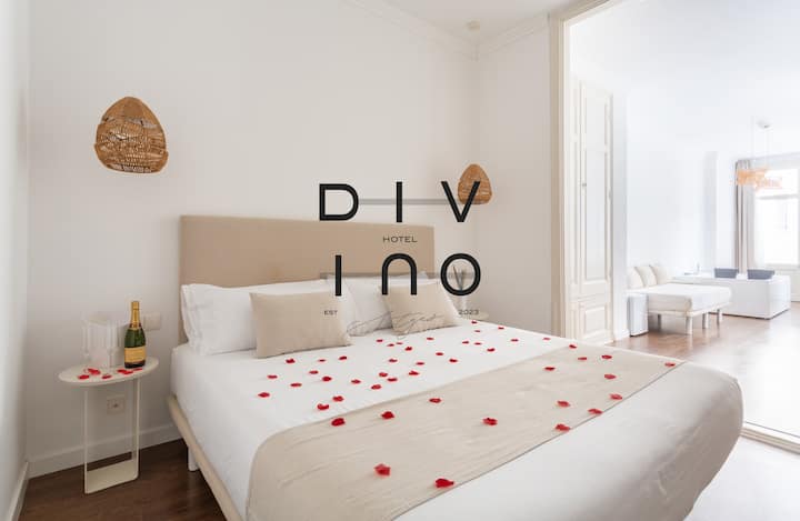 Suite Con Bañera De Hidromasaje - Divino Hotel - Sitges