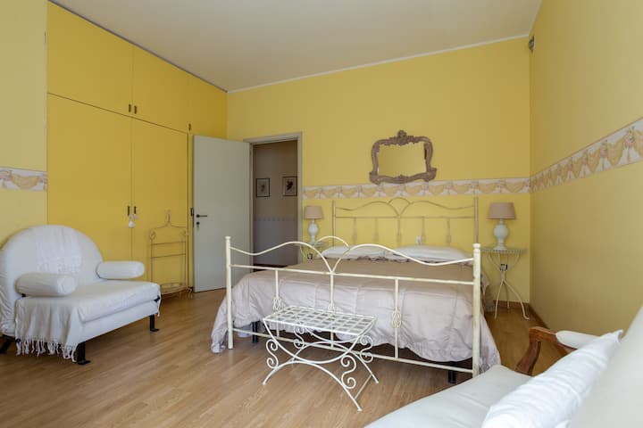 Villa Carol  Camera " Giallo Oro " - Ortona