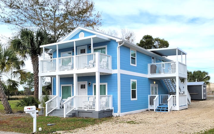 Boat Parking Sleeps 6 Walk To Town Downstairs - Port St. Joe