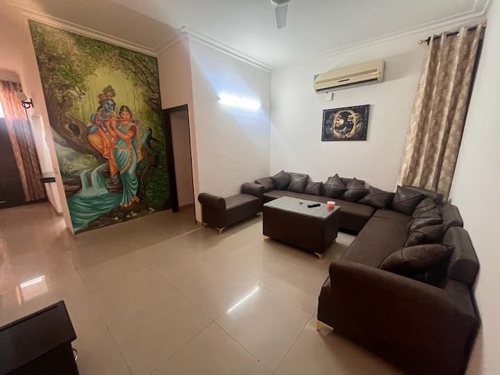 A Perfect Abode: 3bhk Bliss With Every Amenity - Panchkula