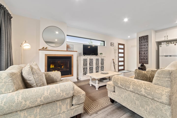 Joan's Beach Cottage - Mornington