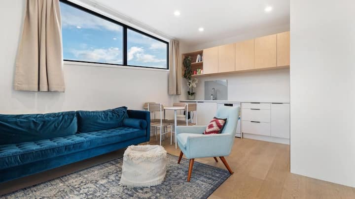 Luxurious Mountain View 2 Bedroom Apartment - Arrowtown