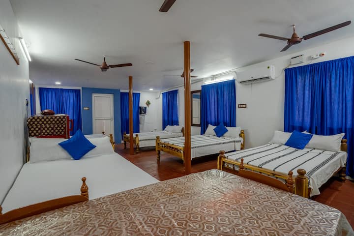 Family Room With Balcony - Puducherry