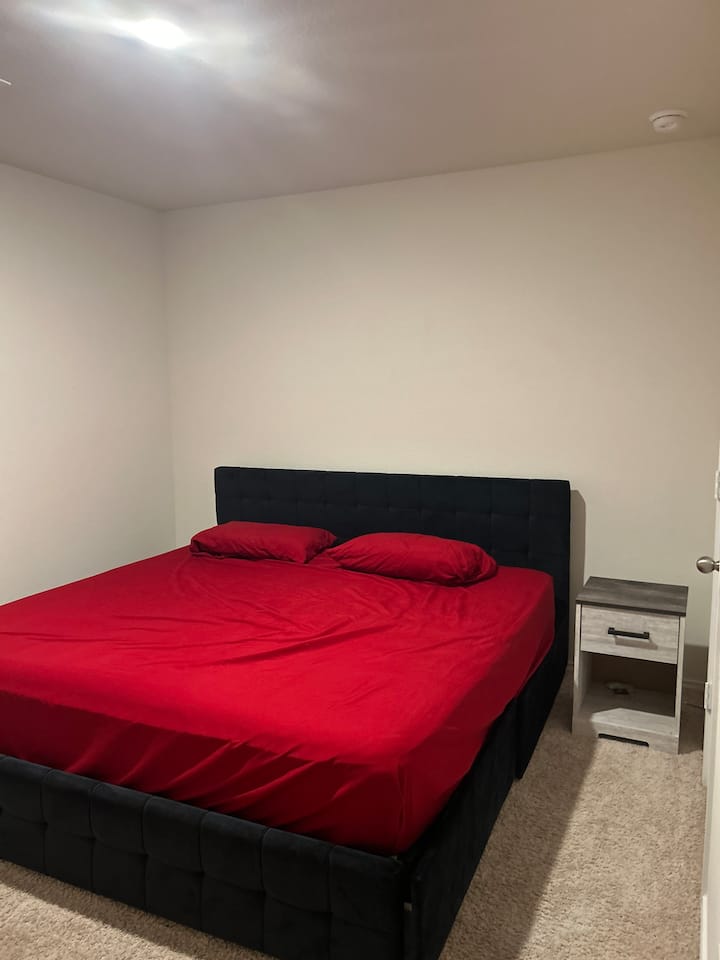 Oppong’s Room - Elgin, TX