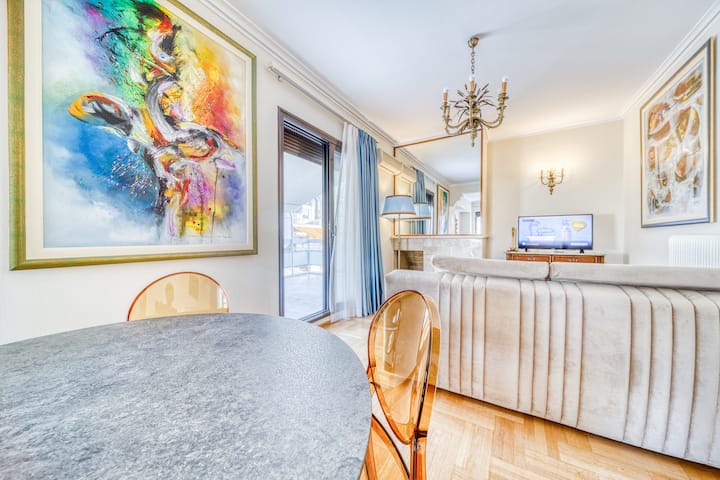 Phaedrus Living Heritage Luxury Penthouse Kolonaki - Athens