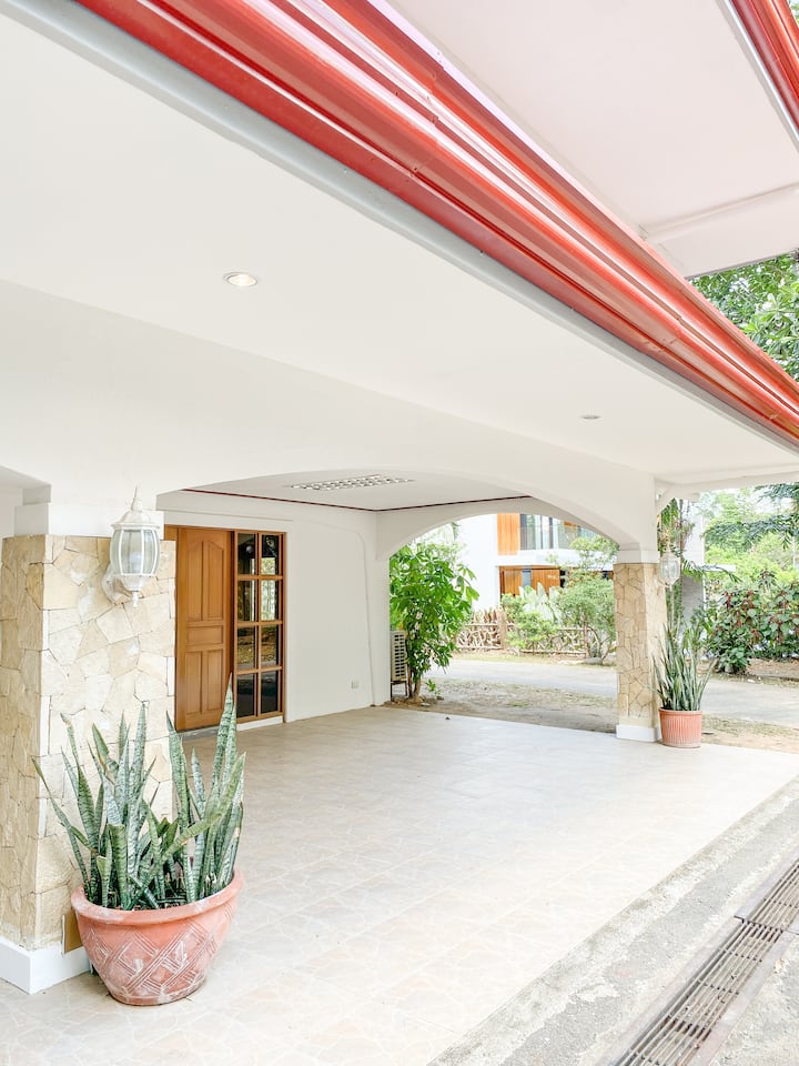 Vacation House For Big Groups - Súbic